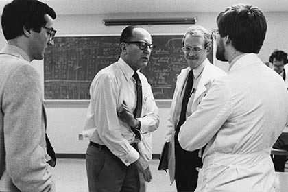 A tribute to Dr. Donald Seldin - CT Plus - UT Southwestern