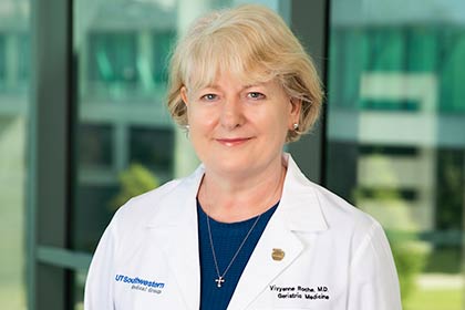 Roche honored with Regents’ Outstanding Teaching Award - UT Southwestern